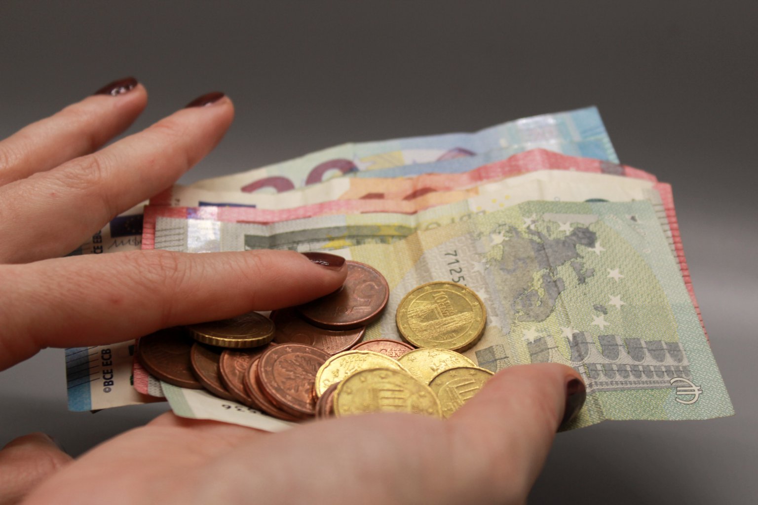 Stiže novo povećanje mirovina: Šemper izračunao koliko će usklađivanje ...