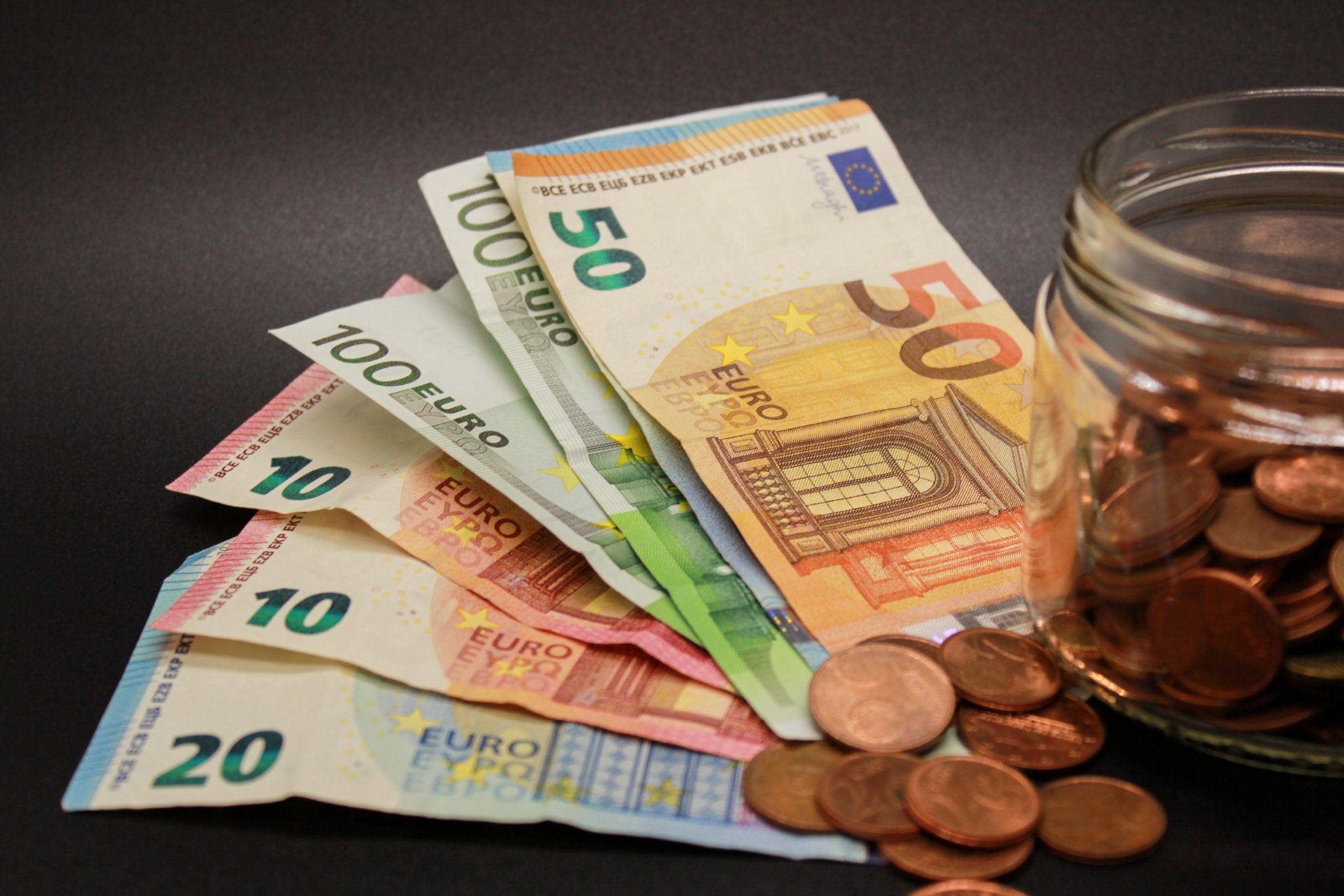 Kratko i jasno: Evo tko sve ima pravo na isplatu obiteljskih mirovina i ...