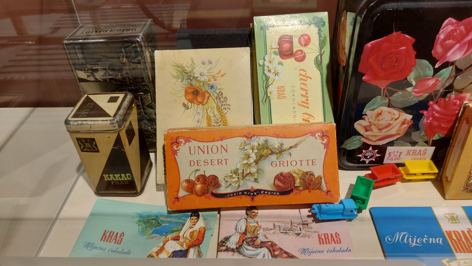 Bili smo u Muzeju čokolade u Zagrebu, a posebno su nas oduševili retro ...